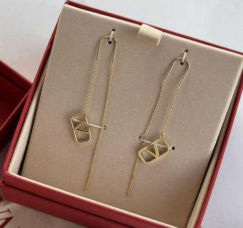 Серьги valentino бижутерия