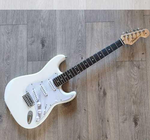 Электрогитара fender stratocaster реплика