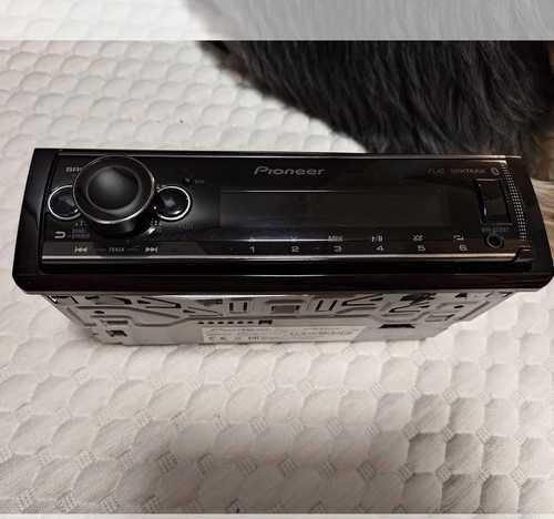 Автомагнитола Pioneer MVH-S520BT