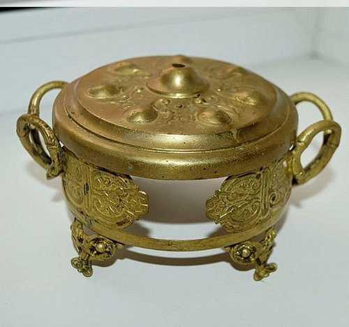 Основание металлическое с крышкой , до 1917 г
