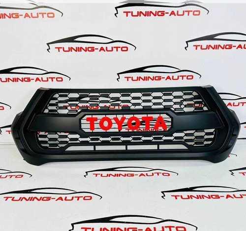 Решетка радиатора Toyota Hilux