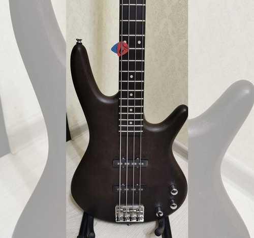 Бас гитара ibanez GSR 180