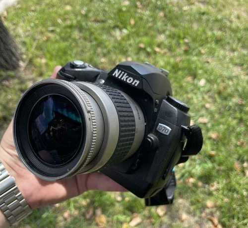 Фотоаппарат Nikon D70