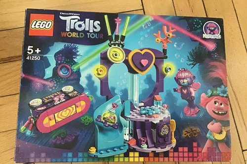 Lego trolls world tour