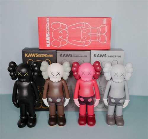 Фигурка kaws