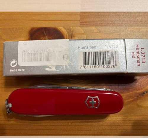 Нож перочинный Victorinox Huntsman (1.3713)