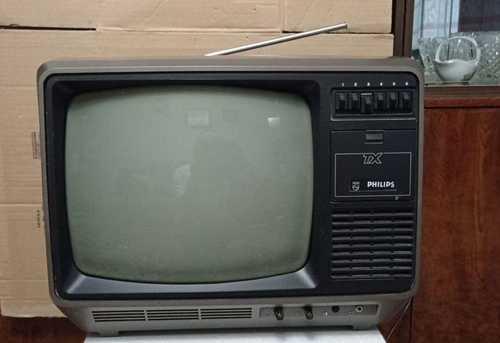 Телевизор ретро Philips, компактный,диагональ 30см