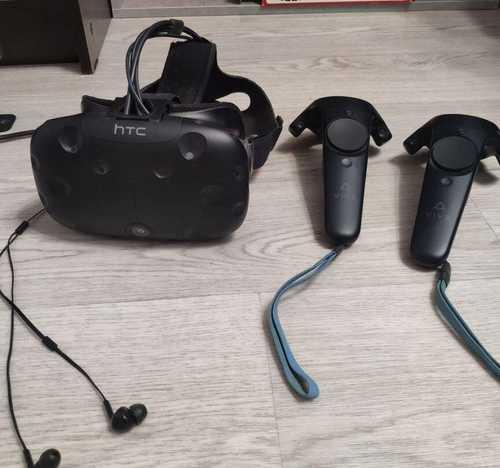 Шлем виртуальной реальности HTC Vive