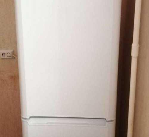 Холодильник Indesit IBF 181