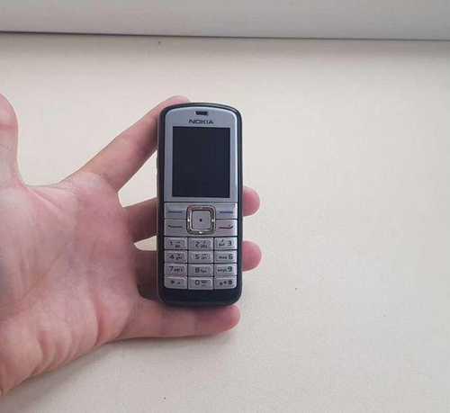 Сотовый телефон Nokia 6070