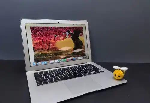 MacBook Air 13