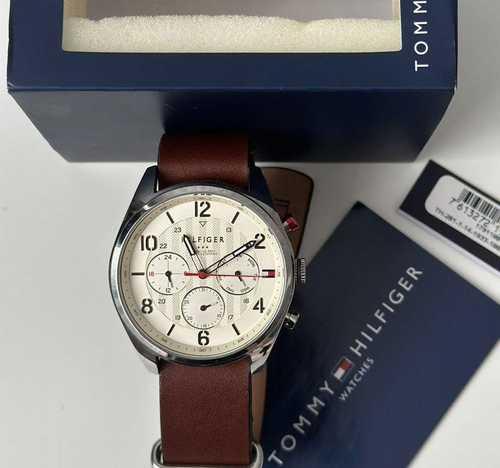 Часы tommy hilfiger