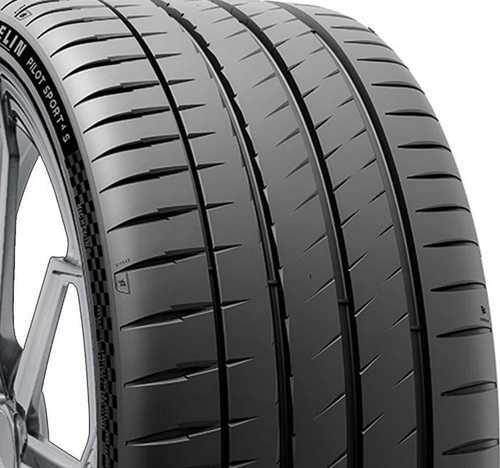 Michelin Pilot Sport 4 S 225/40 R19 93Y