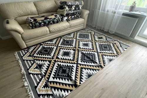 Ковер килим