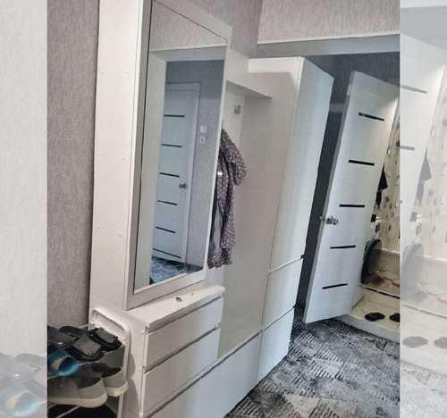 Прихожая белая 160 см в наличии