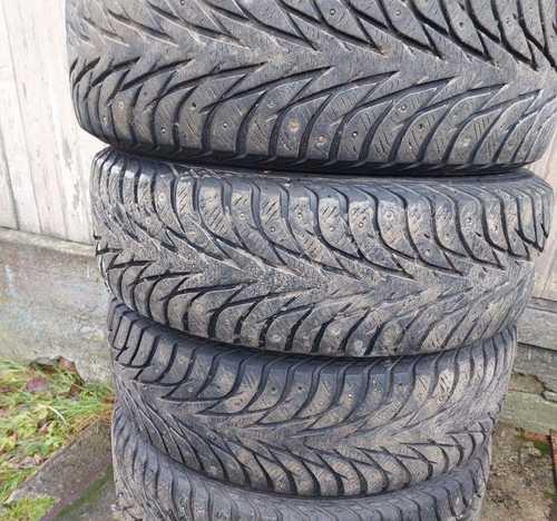 Yokohama IceGuard Stud IG65 225/65 R17