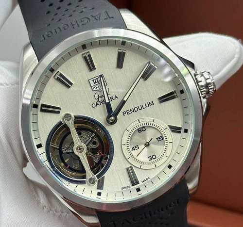 Часы Tag Heuer Carrera