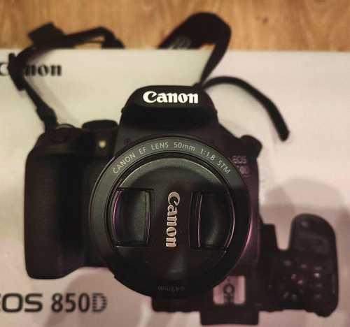 Canon EOS 850d