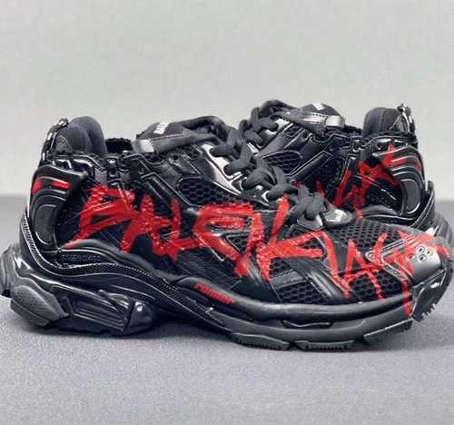 Balenciaga Runner graffiti