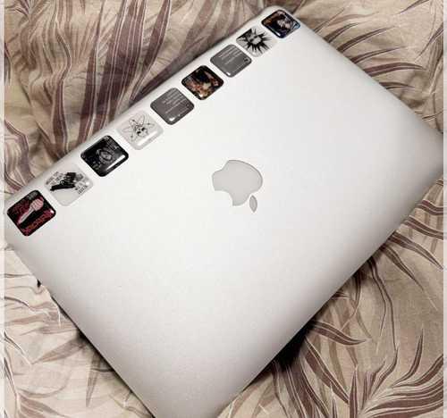 Apple macbook air a1466