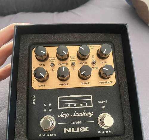 Nux ngs 6 Amp Academy