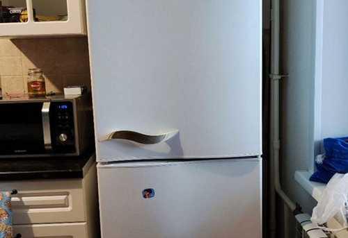 Холодильник атлант бу MXM-1845