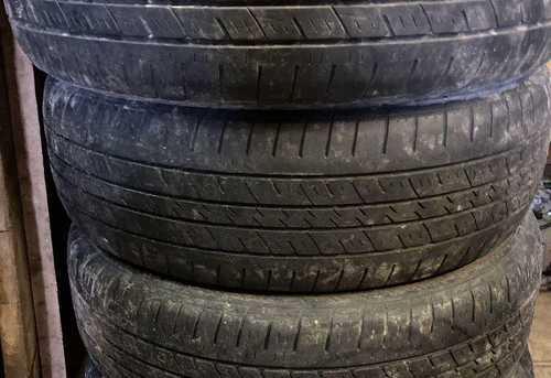 Kumho Solus KH16 235/65 R17