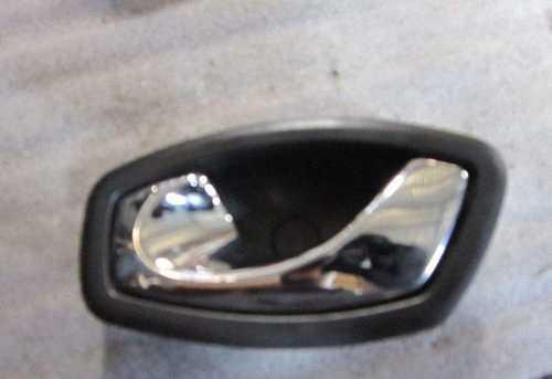Ручка внутренняя двери левая Renault Megane III 20