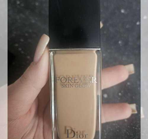 Тональный крем dior forever skin glow