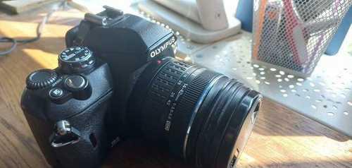 Зеркальный фотоаппарат olympus E400
