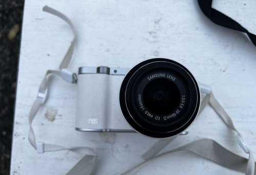 Цифровой фотоаппарат Samsung EV-NX3000