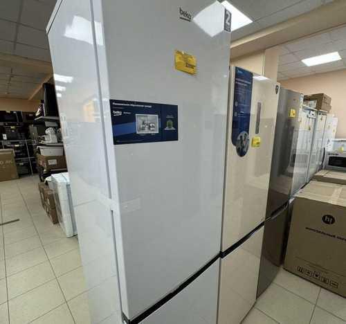 Холодильник Beko 200см Новый