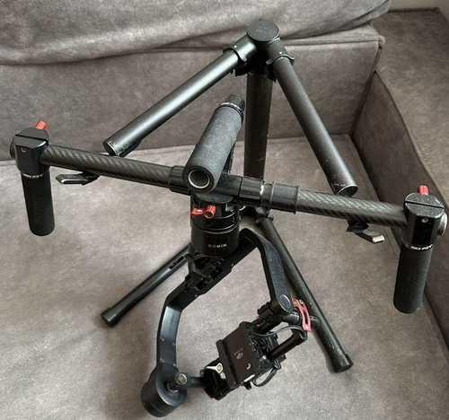 Стабилизатор dji ronin m