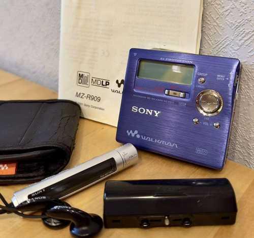 Плеер Sony MiniDisc Recorder MZ-R909 Walkman