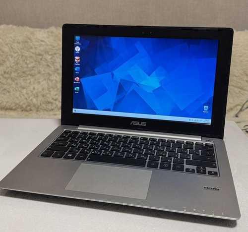 Ноутбук Asus X201E