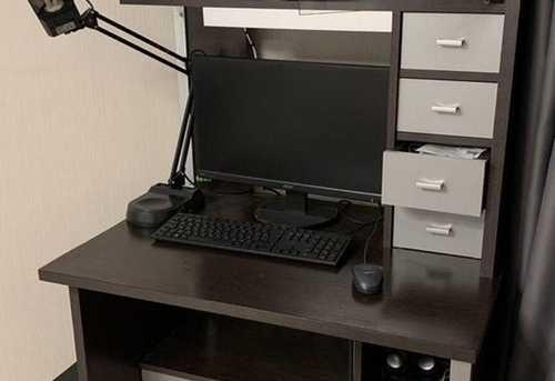Компьютерный стол + игровой компьютер + монитор
