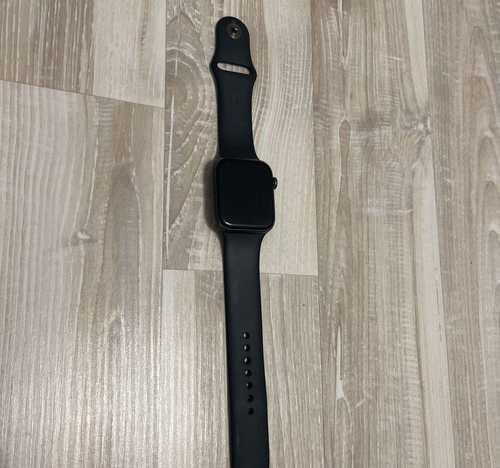 Apple watch se 44