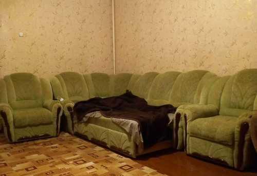 Угловой диван и кресло бу 15000 торг