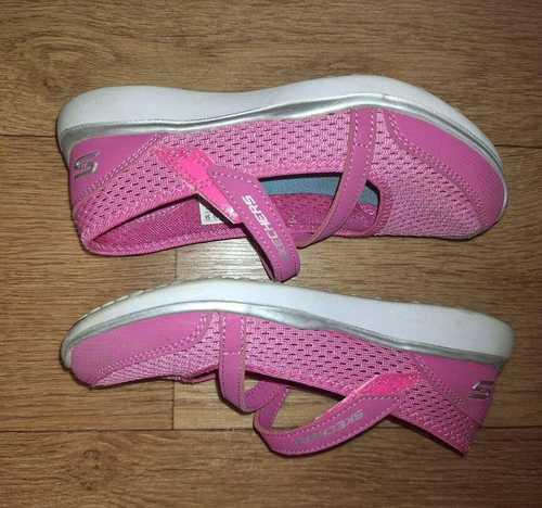 Кроссовки балетки Sketchers 32 для девочки