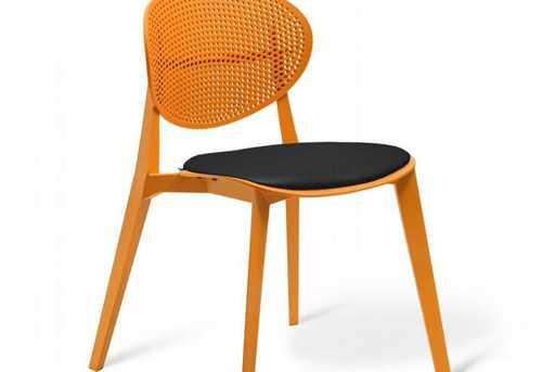 Стильный пластиковый стул для фудкорта Klaster