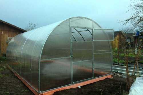 Теплица из поликарбоната стандарт 25x25, 3 на 6