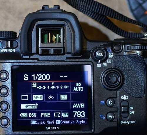 Полнокадровая фотокамера Sony Alpha dslr-A900