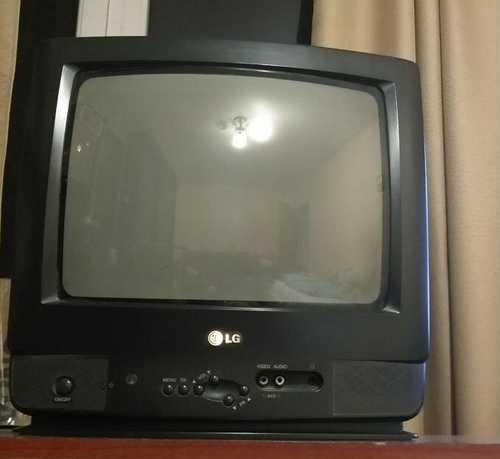 Кинескопный телевизор LG б/у на запчасти