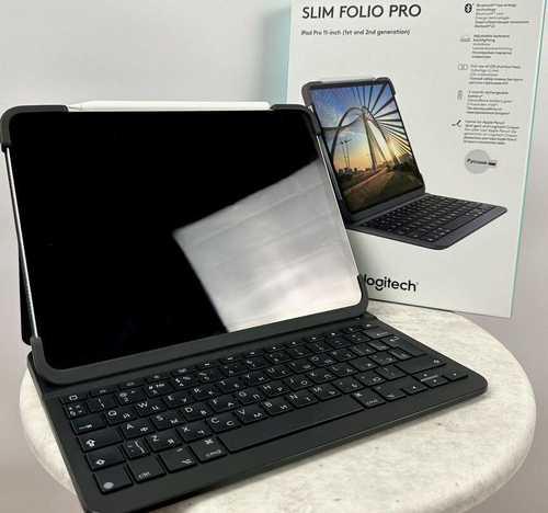 Чехол клавиатура Logitech Slim Folio Pro 11