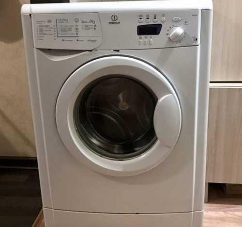 Стиральная машина indesit