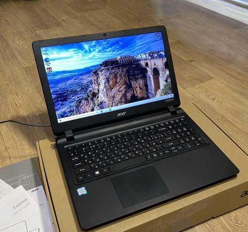 Ноутбук Acer i3/HDD/4озу