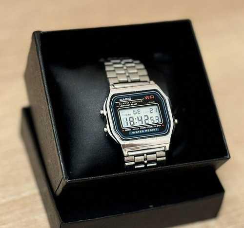 Наручные часы Casio Montana