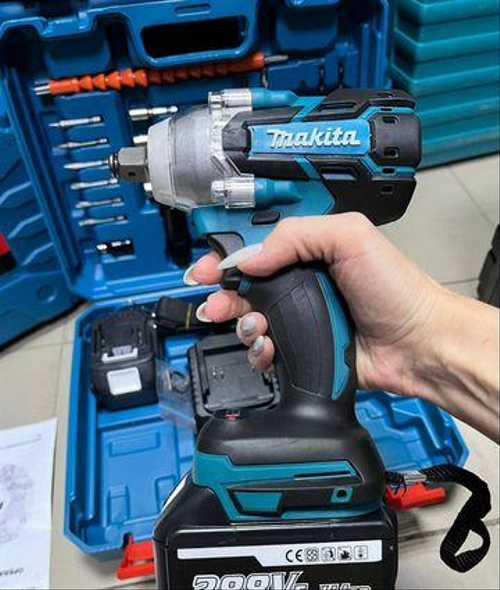 Гайковерт Makita + Набор