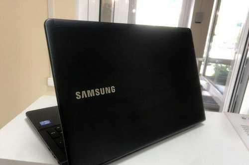 Ноутбук Samsung 470R