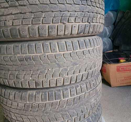 Winter Tact Nord Frost 3 215/60 R17 96T